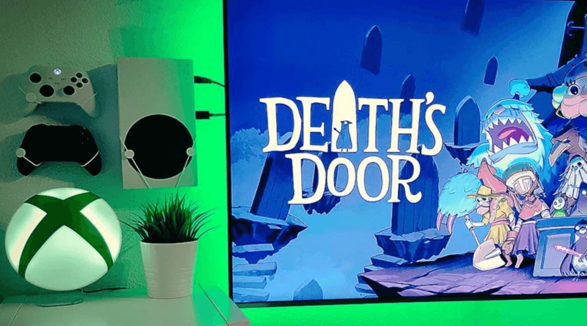 Elevate Your Xbox Experience with FLOATING GRIP Wall Mounts