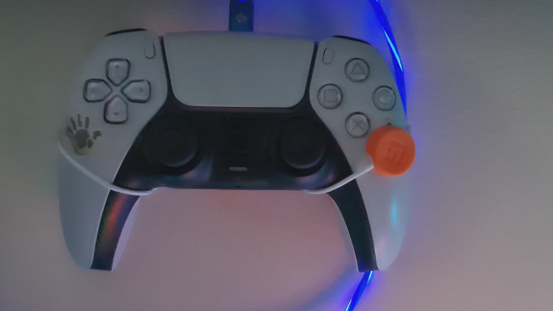 FLOATING GRIP | Revolutionize Your Gaming Room